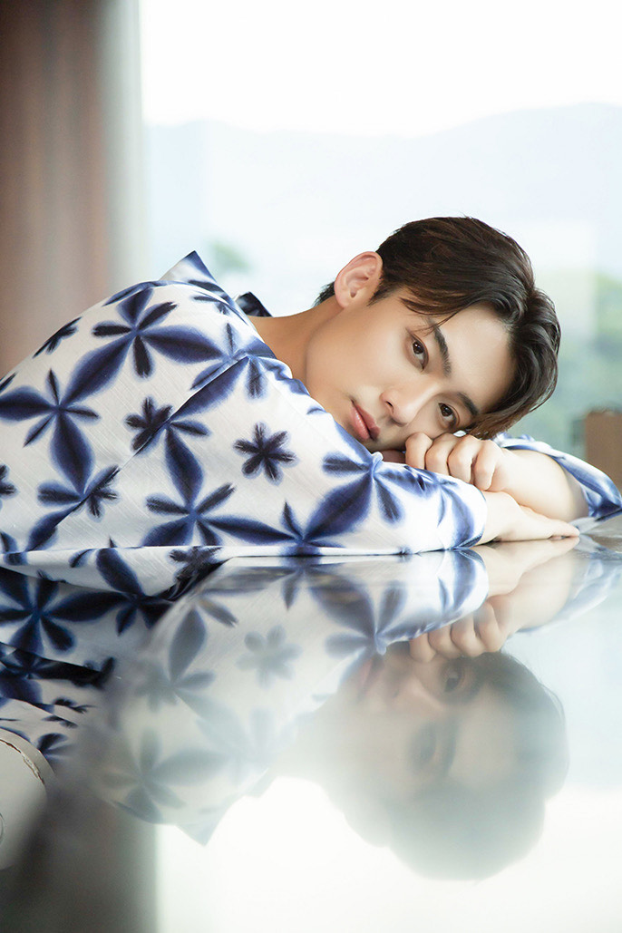 "Yuto Tatsumi's 1st Photo Book" to be released on January 2025, 1!!! | INFORMATION | Yuto ...